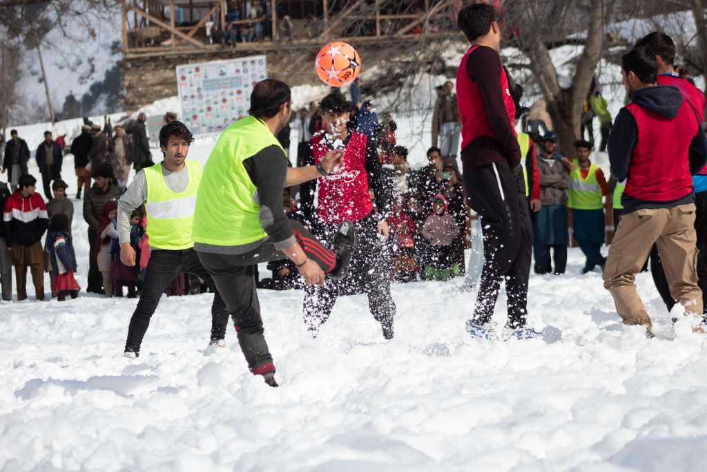 Snow Football Match held in Kalash Valley - FootballPakistan.com (FPDC)